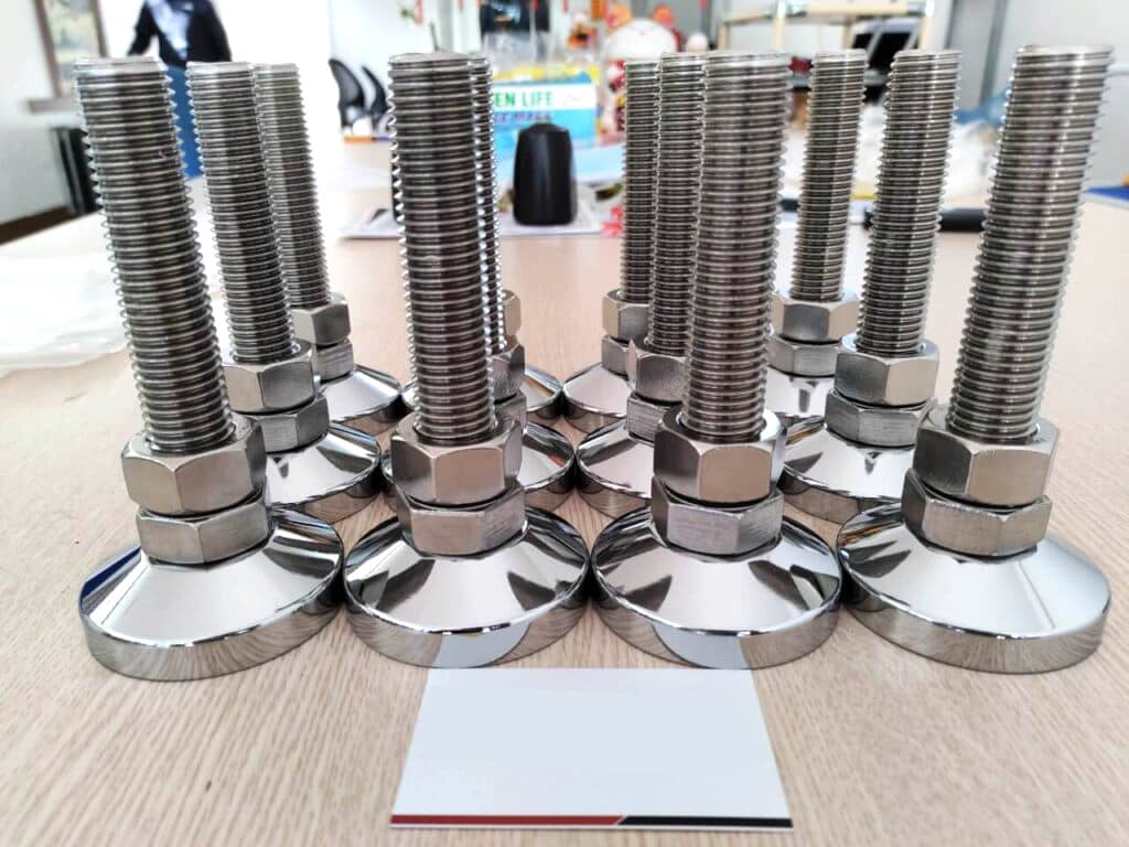 Chân tăng chỉnh chịu lực đế sắt | Báo giá mới nhất 2024